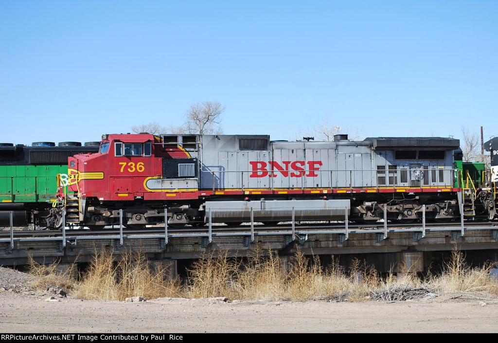 BNSF 736